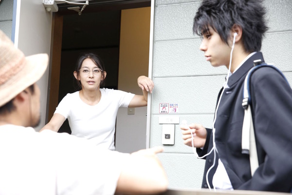 綾野剛＆村上虹郎、対照的な“母”への思い…『武曲 MUKOKU』 2枚目の写真・画像 | cinemacafe.net